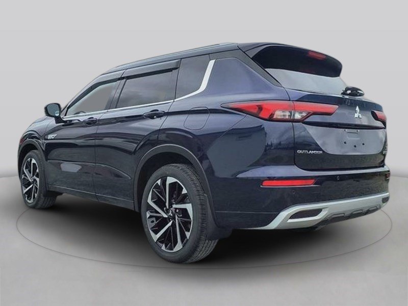 Ottawa's New 2025 Mitsubishi Outlander PHEV SEL Model Information and ...